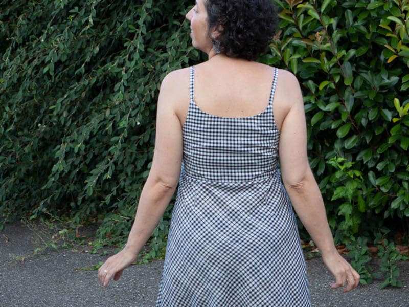 Coudre une robe d'été en vichy - Avril sur un fil